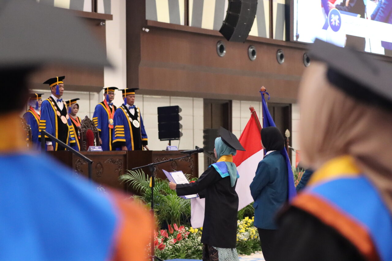 Wisuda ke-174 UNDIP Tahun 2024 - Fakultas Perikanan dan Ilmu Kelautan